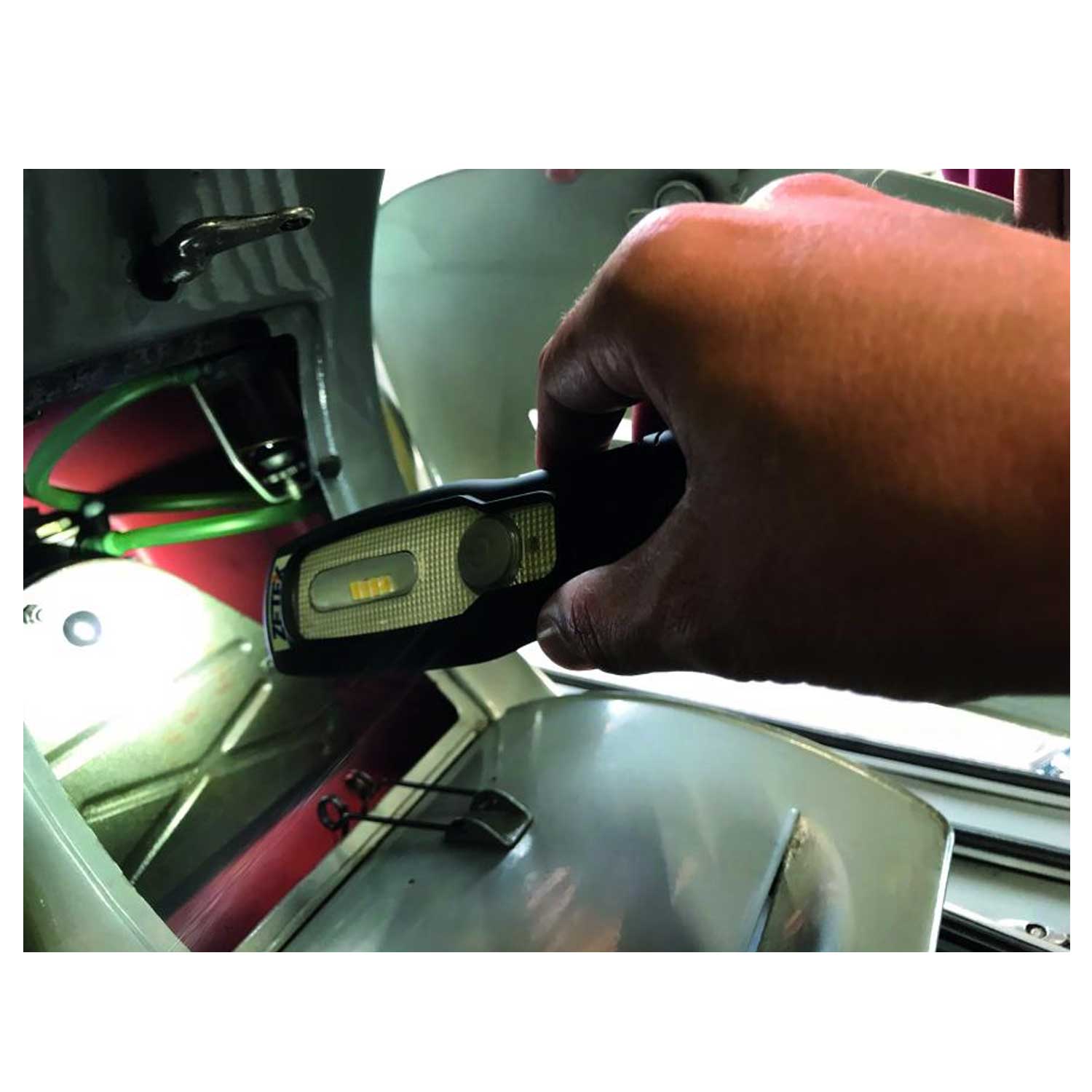 Lampada Zeca kb105 ricaricabile 4 led autonomia 3 h completa di ...